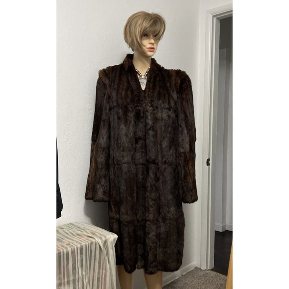 Carol Brent | Jackets & Coats | Stunning Vintage Fur Coat Carole Brent ...